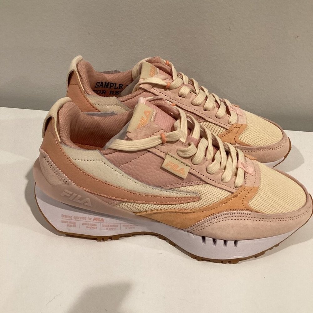 Fila Spectra Pink Beige Women’s Sample Size 7 Sneaker… - Gem